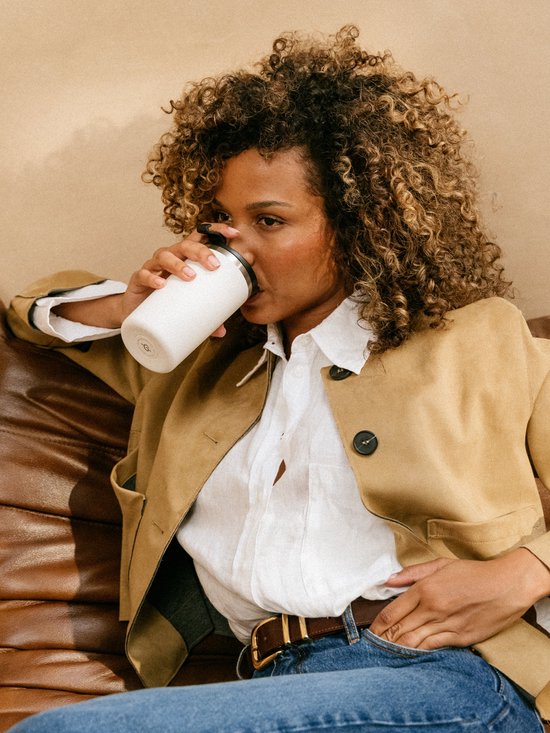 Qwetch - Travel Mug isotherm - Matt Zand- 350ml | bol