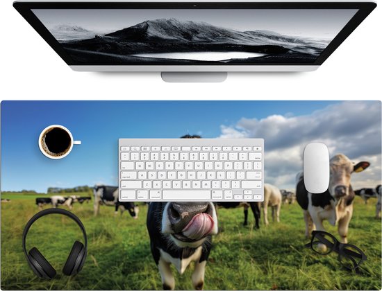 Bureau onderlegger 80x40 cm - Muismat Koe - Tong - Weide - Bureaumat ...