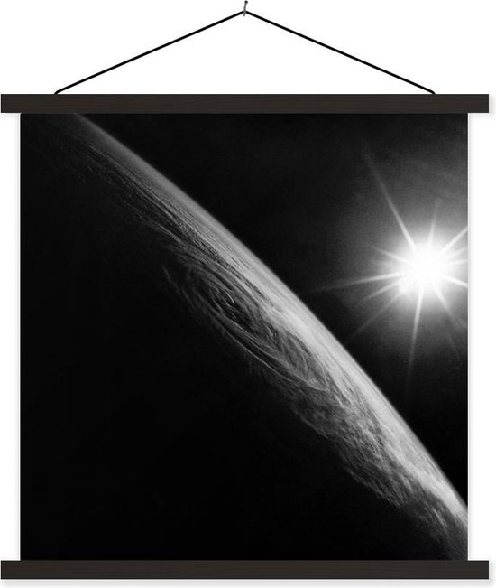 Heldere ster boven de aarde - zwart wit | bol.com