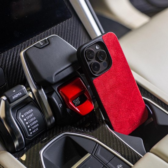 iPhone Alcantara Back Cover - Red iPhone 14 Pro | bol