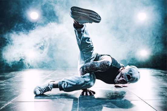 Fotobehang Breakdance Danseres Tijdens Het Optreden - Vliesbehang - 300 ...