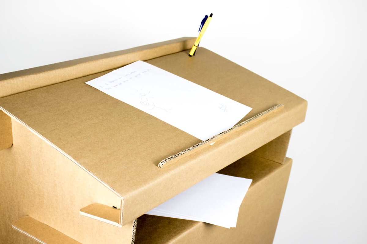 Kartonnen Spreekgestoelte - lessenaar - katheder - Duurzaam Karton ...