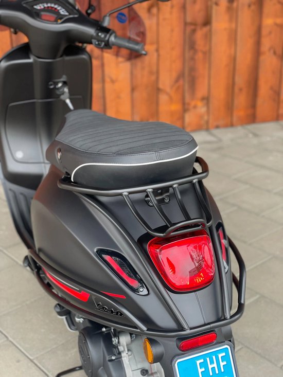 Achterdrager Indo style mat zwart Vespa Sprint en Primavera rekje met ...