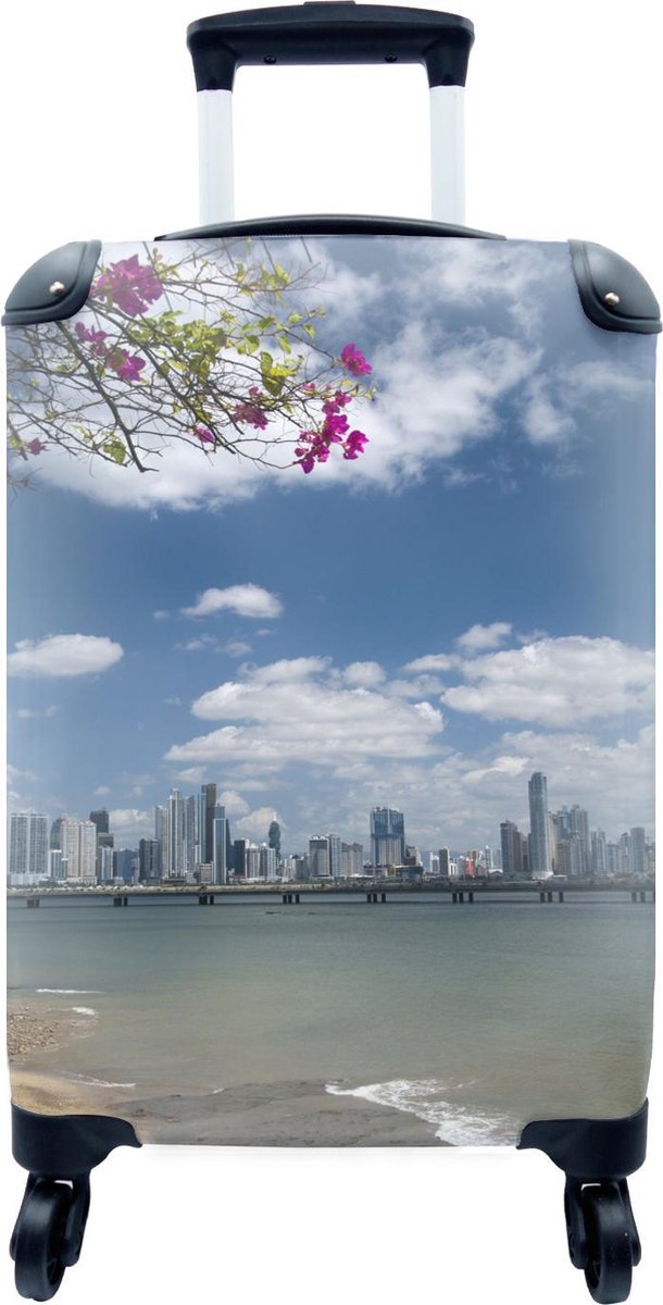 Valise - Fleurs roses au dessus de la métropole de Panama City ...