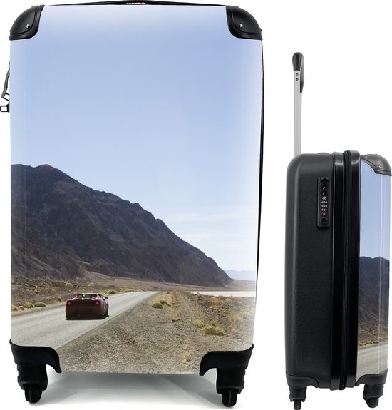 MuchoWow® Koffer - Rode Lamborghini in de woestijn - Past binnen ...