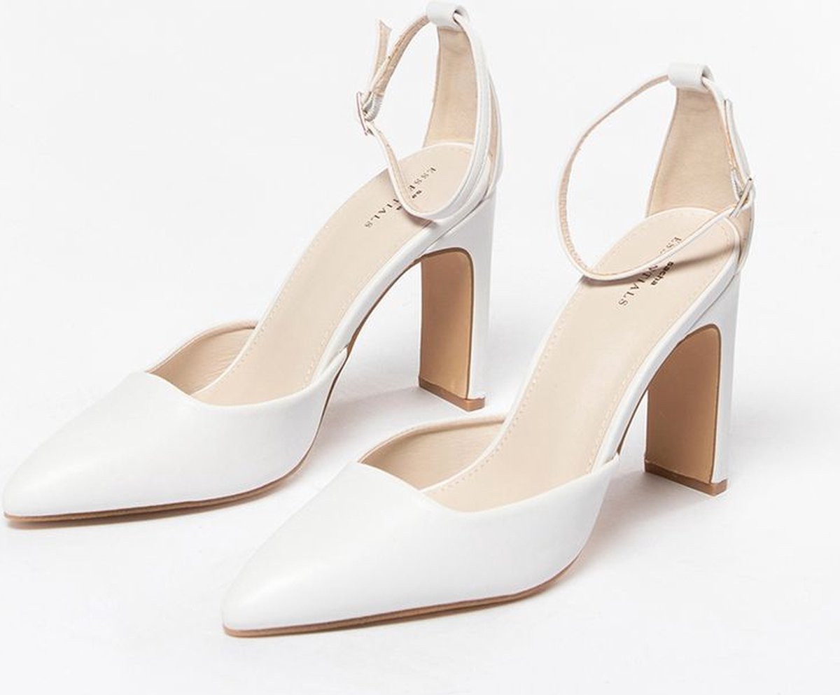 Sacha - Dames - Witte gesloten pumps met enkelbandje - Maat 41 | bol.com