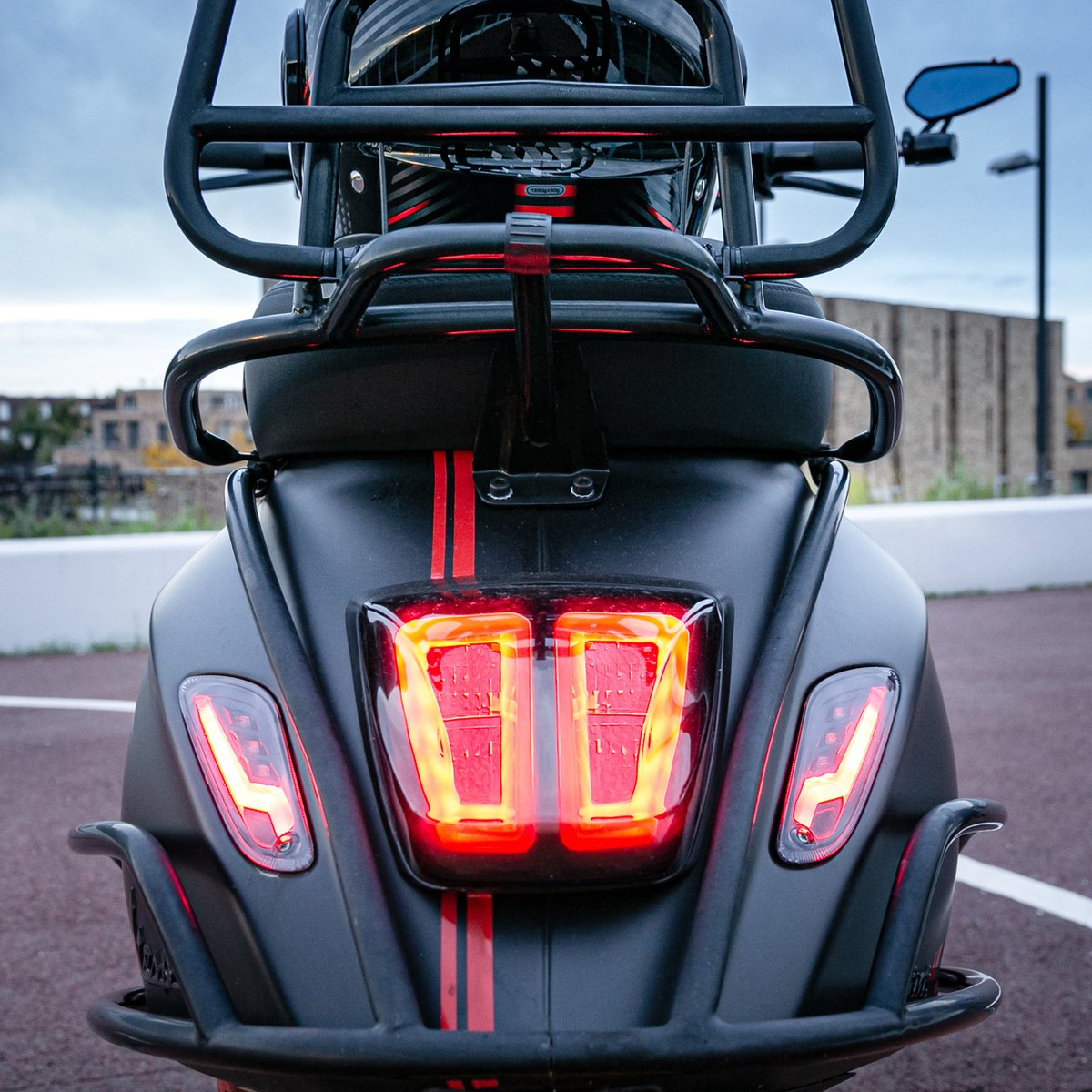 Led Tube Achterlicht | Vespa | Smoke | Sprint | Primavera | Glans Zwart ...