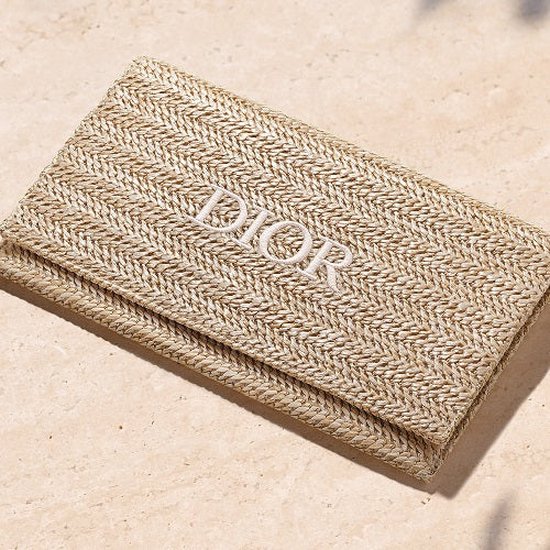 DIOR BEAUTY EXCLUSIVE - SUMMER POUCH 23x13 cm | bol
