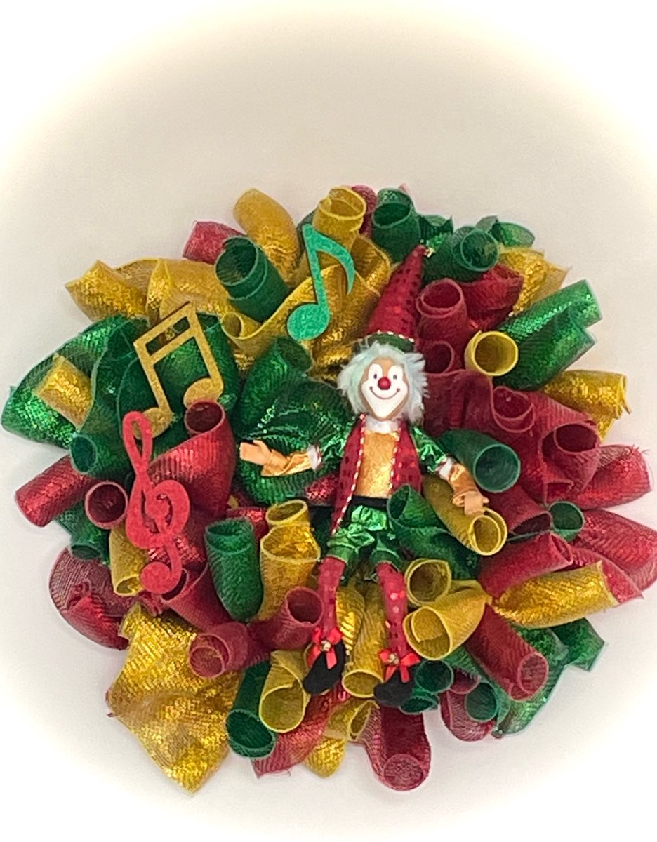 Carnaval versiering- Carnaval decoratie - deco mesh krans met clown ...