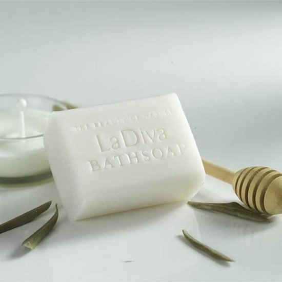 LaDiva geitenmelk en honing badzeep 155gr. luxe verpakking | bol.com