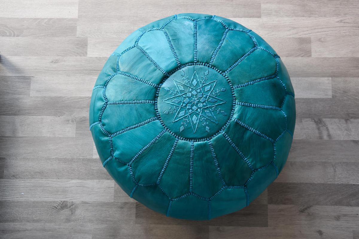 Poef Rond - Turquoise - Poef Leer - Handgemaakt en uniek - Gevuld ...
