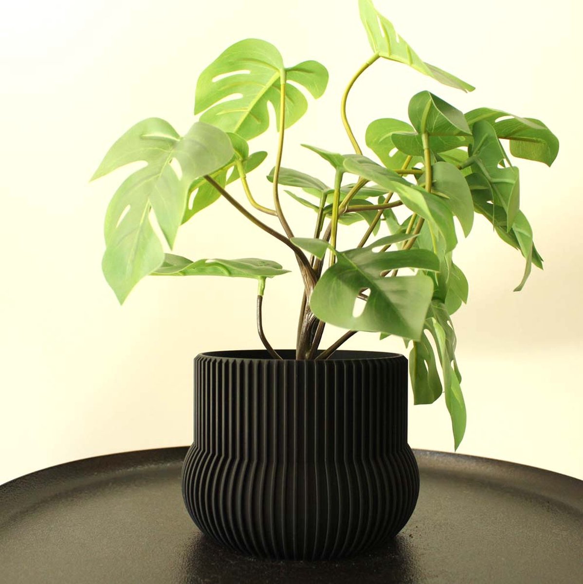 QOME Hudson - bloempot - plantenpot - designer - mat zwart - 12cm | bol.com