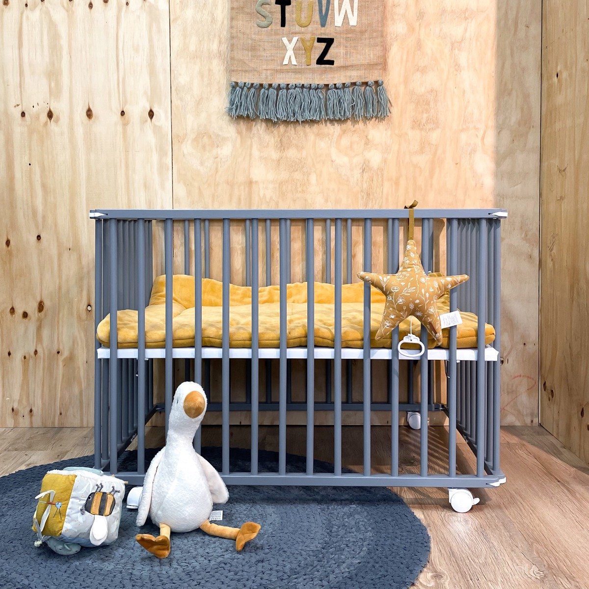 Cabino Babybox Inklapbaar Met In Hoogte Verstelbare Bodem - Kinderbox ...