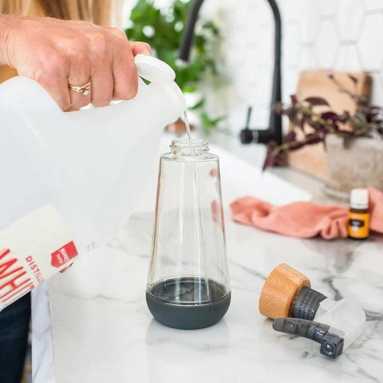 Bottle Service - Duurzame spuitfles van glas, bamboe, waterspuitfles ...