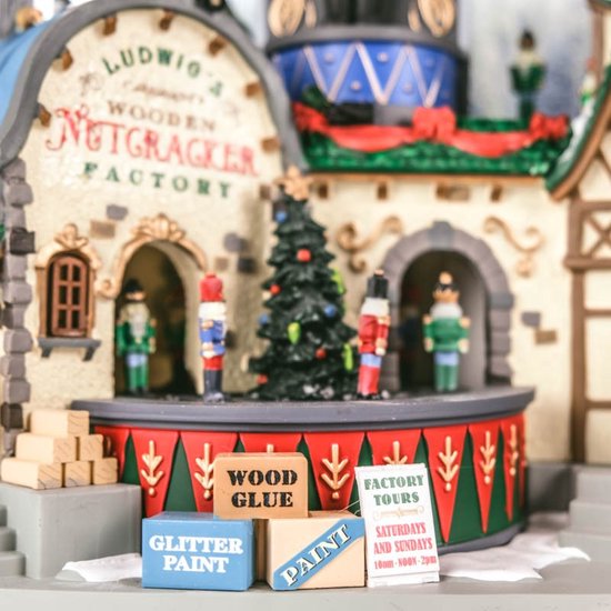 Lemax - 'Ludwig’s Wooden Nutcracker Factory' - Verlicht gebouw met ...