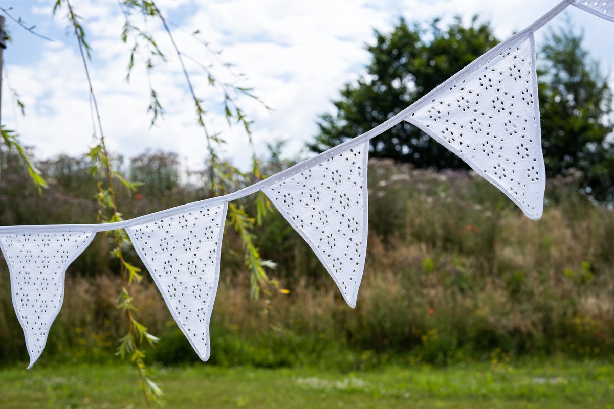 FraaiGaaf - Vlaggenslinger - 5 meter - Broderie Lace - Wit - bruiloft ...