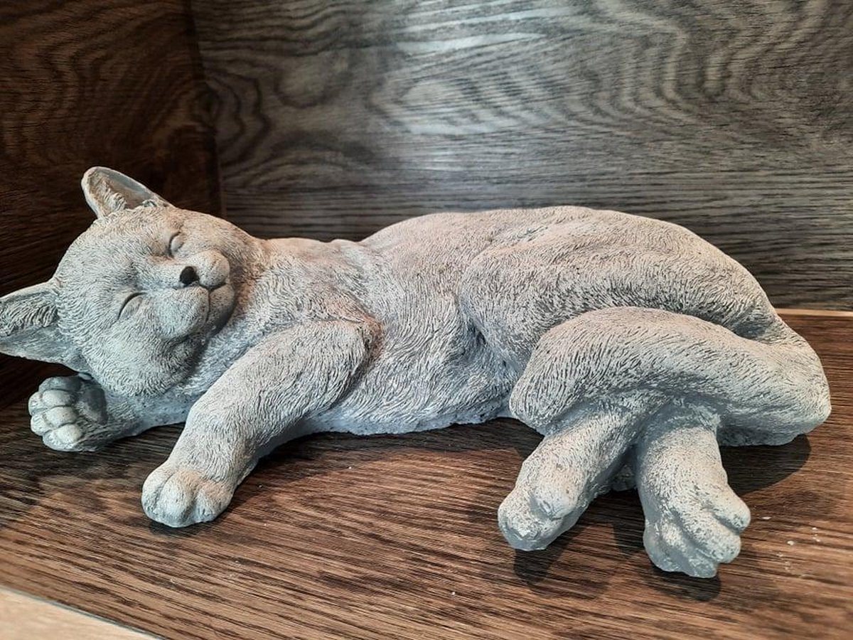 Slapende kat wit beton beeld 34 cm | bol.com