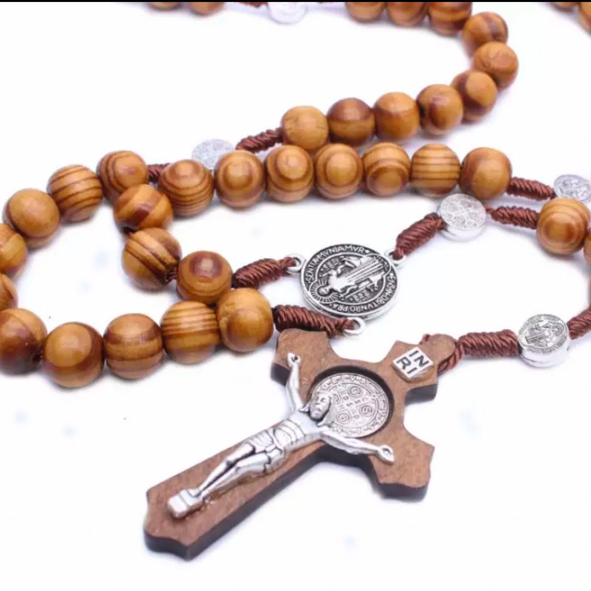 Ketting-Kruis-Bruin-Hout-kralen- rozenkrans- jesus-Charme Bijoux | bol