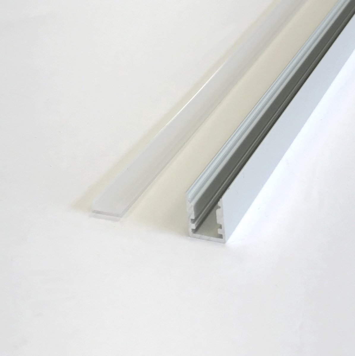 1m aluminium profiel voor ledstrip - ondoorzichtige witte kap | bol.com
