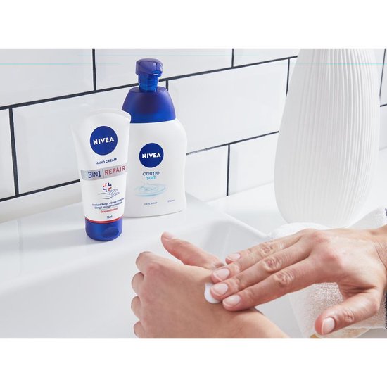 NIVEA 3-in-1 Repair Handcrème Droge Handen - Handverzorging - Hand ...