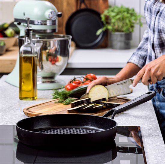 KitchenAid Classic Forged Aluminium grillpan ø28cm - zwart - inductie - anti-aanbak -... | bol