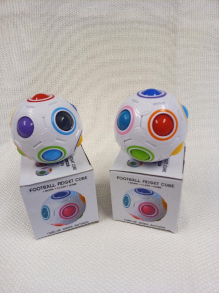 set van 2 fidget football magic rainbowcolor puzzel balls - puzzle ...