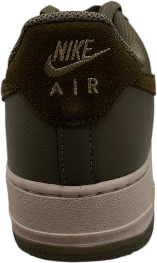 Nike - Air force 1 '07 LV8 - Sneakers - Mannen - Groen/Wit - Maat 40.5 ...