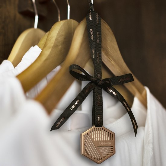 LABO-NOIR Collection · Wardrobe diffuser [ROSE GOUD] | Kledingkast ...