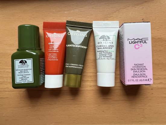 ORIGINS 4 Piece Skin Care Travel Set + MAC radiant emulsion | bol
