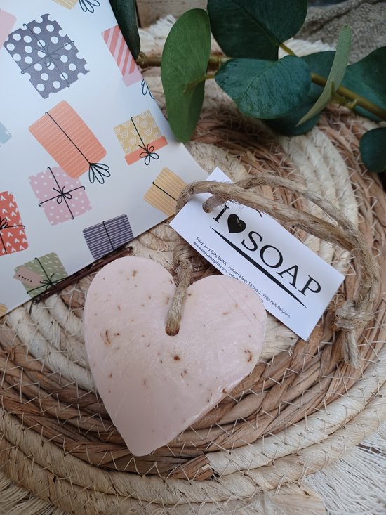 Zeep aan koord-Cadeauset-Wild Roses-Hart-Hartvormig-Stoer-i love ...