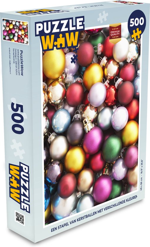 Puzzel Een stapel van kerstballen met verschillende kleuren - Legpuzzel ...
