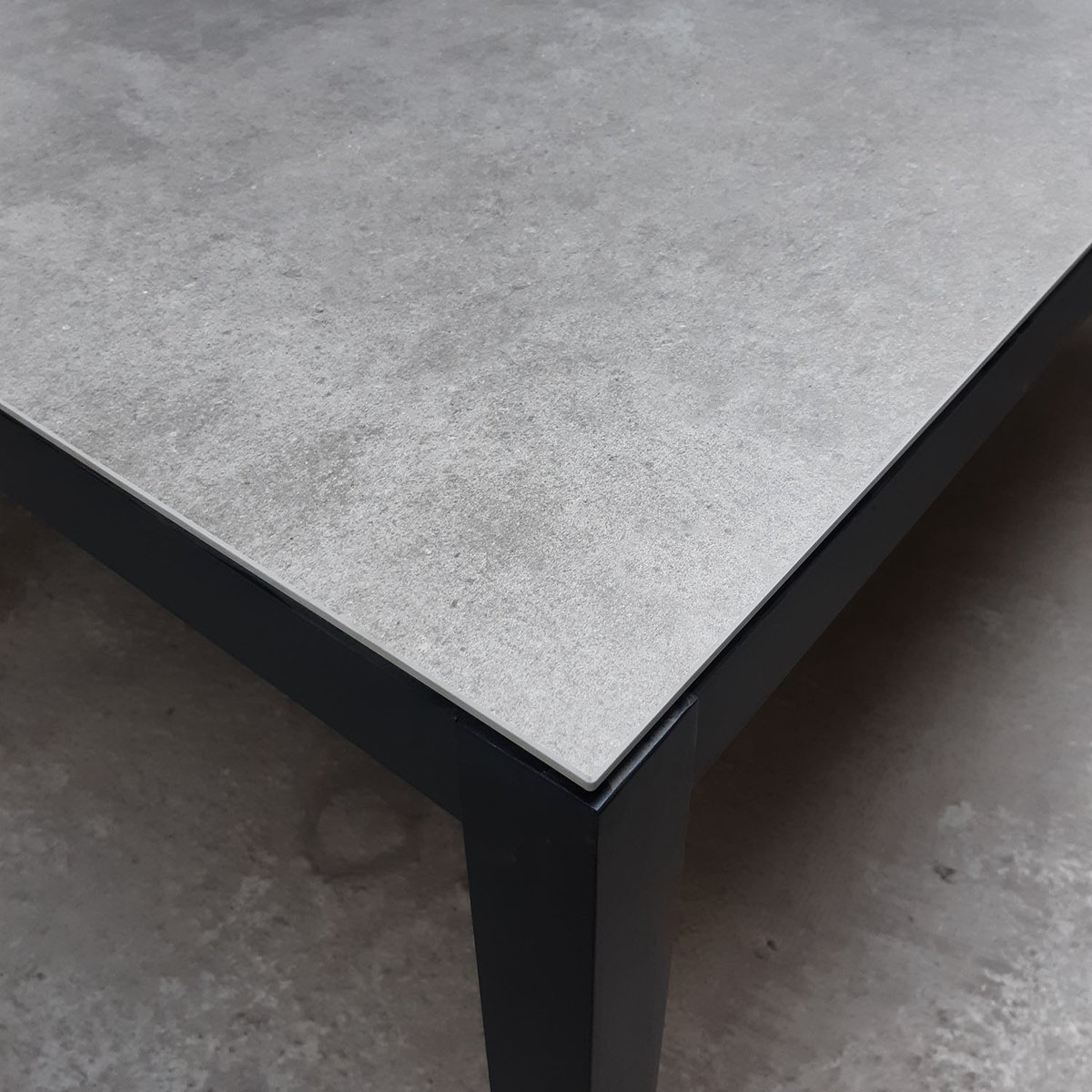 Tuintafel keramisch blad donkergrijs - 90x90cm | bol.com