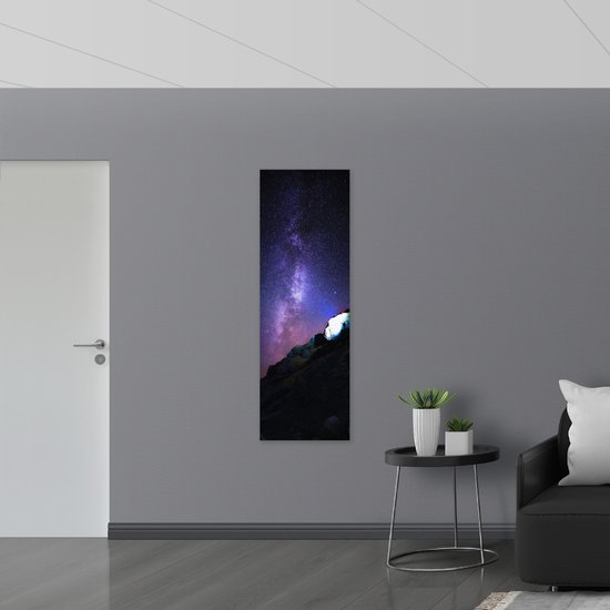 Hout - Kleine Man op Berg onder Blauw met Paarse Sterrenhemel - 50x150 ...