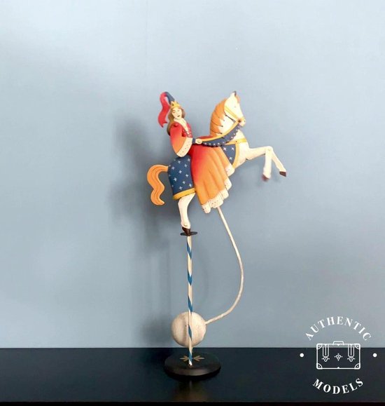 Authentic Models - Balans figuur "Baby Skyhook Train" hoogte 30cm | bol