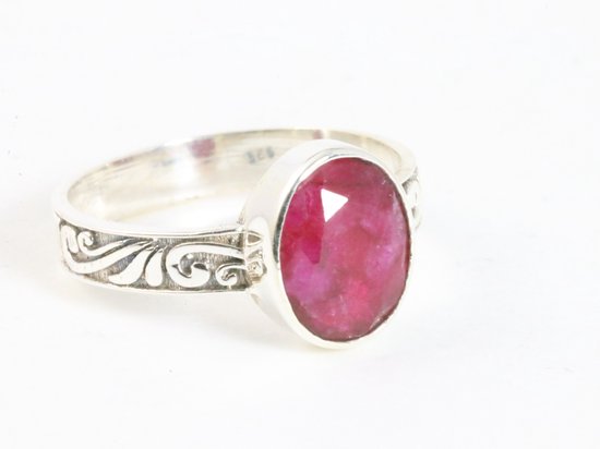 Fijne bewerkte zilveren ring met robijn - maat 16.5 | bol.com