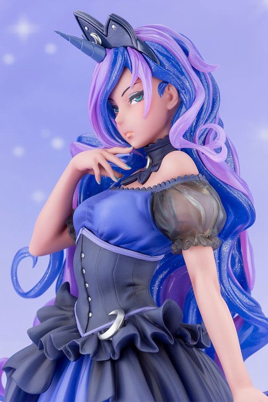 My Little Pony Bishoujo PVC Statue 1/7 Princess Luna 23 cm | bol.com