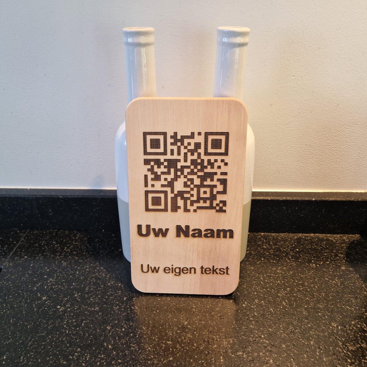 QR code op plankje - eigen scancode - website link gegraveerd - Houten ...