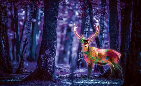 Fotobehang - Vlies Behang - Fluorescerende Hert in het Bos - 208 x 146 ...