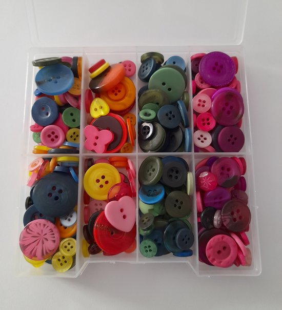 Knopen - box met knopen - 275 stuks - assorti - naaien - mix groot en ...