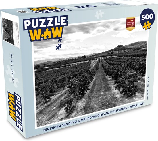 Puzzel Een enorm groot veld met boompjes van chilipepers - zwart wit ...