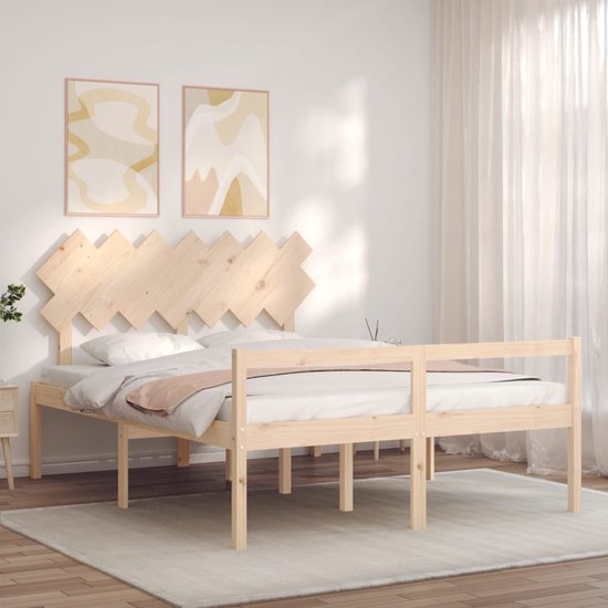 vidaXL Bedframe met hoofdbord massief hout 5 FT King - Bedframe ...