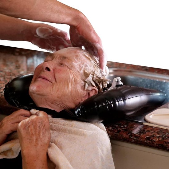 Opblaasbare haarwasbak voor aan het bed - comfortabele draagbare waskom ...