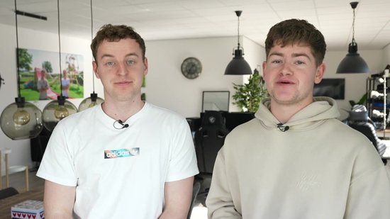 Glowmovies 2 - Rik en Jesper overleven op een onbewoond eiland, Rik ...