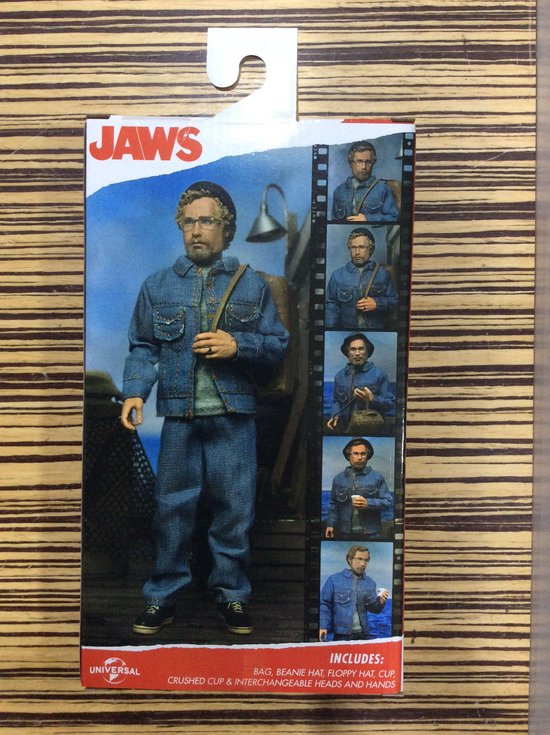 Neca Jaws clothed Figurine Matt Hooper Amity Arrival | bol.com