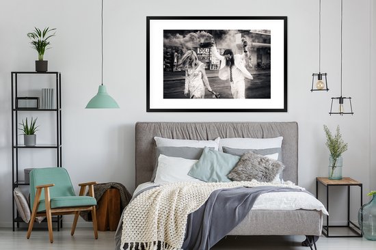 Posters - Koppel - Feest - Jurk - Las Vegas - Zwart wit poster - Kader ...