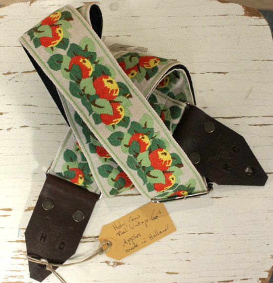 Holy Cow Straps 60's Vintage Apples - Real vintage 60's gitaarband ...