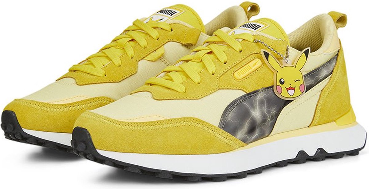 PUMA SELECT Rider FV Pikachu Sneakers Heren - Empire Yellow / Pale ...