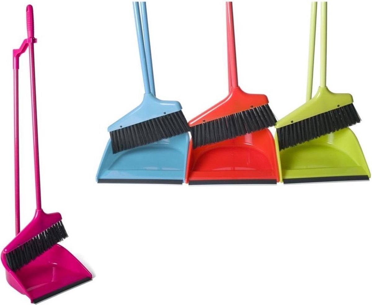 Kunststof stoffer en blik met lange steel 24 x 82 cm rood ...