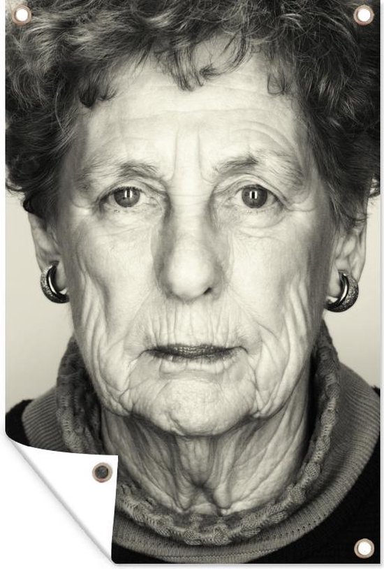 Portrait d'une vieille femme patinée affiche de jardin toile en vrac ...