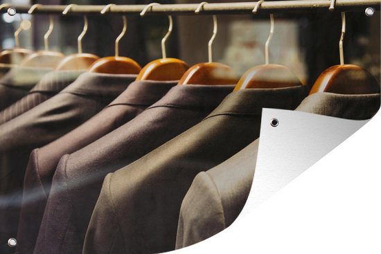 Muurdecoratie Pakken in een kledingwinkel - 180x120 cm - Tuinposter ...